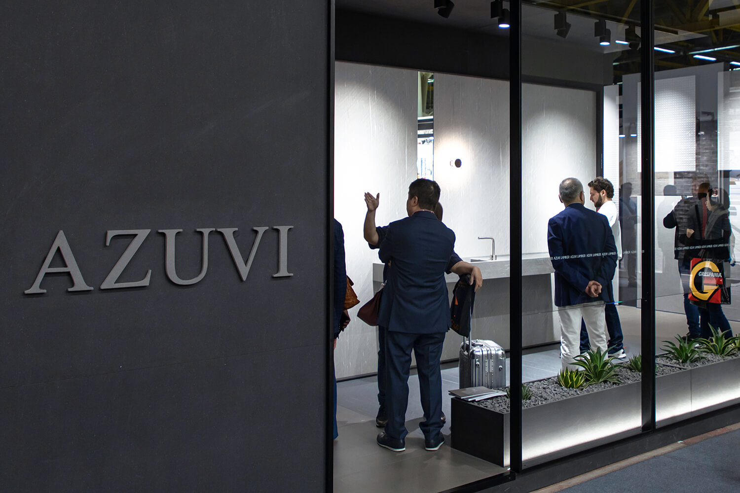 Azuvi: обзор новинок Cersaie 2019